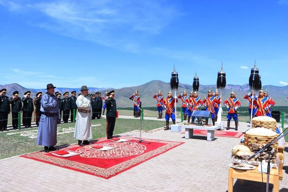 Бүх цэргийн их хар сүлдийг цэнгүүлэн тайх ёслол Эрдэнэ суманд болов